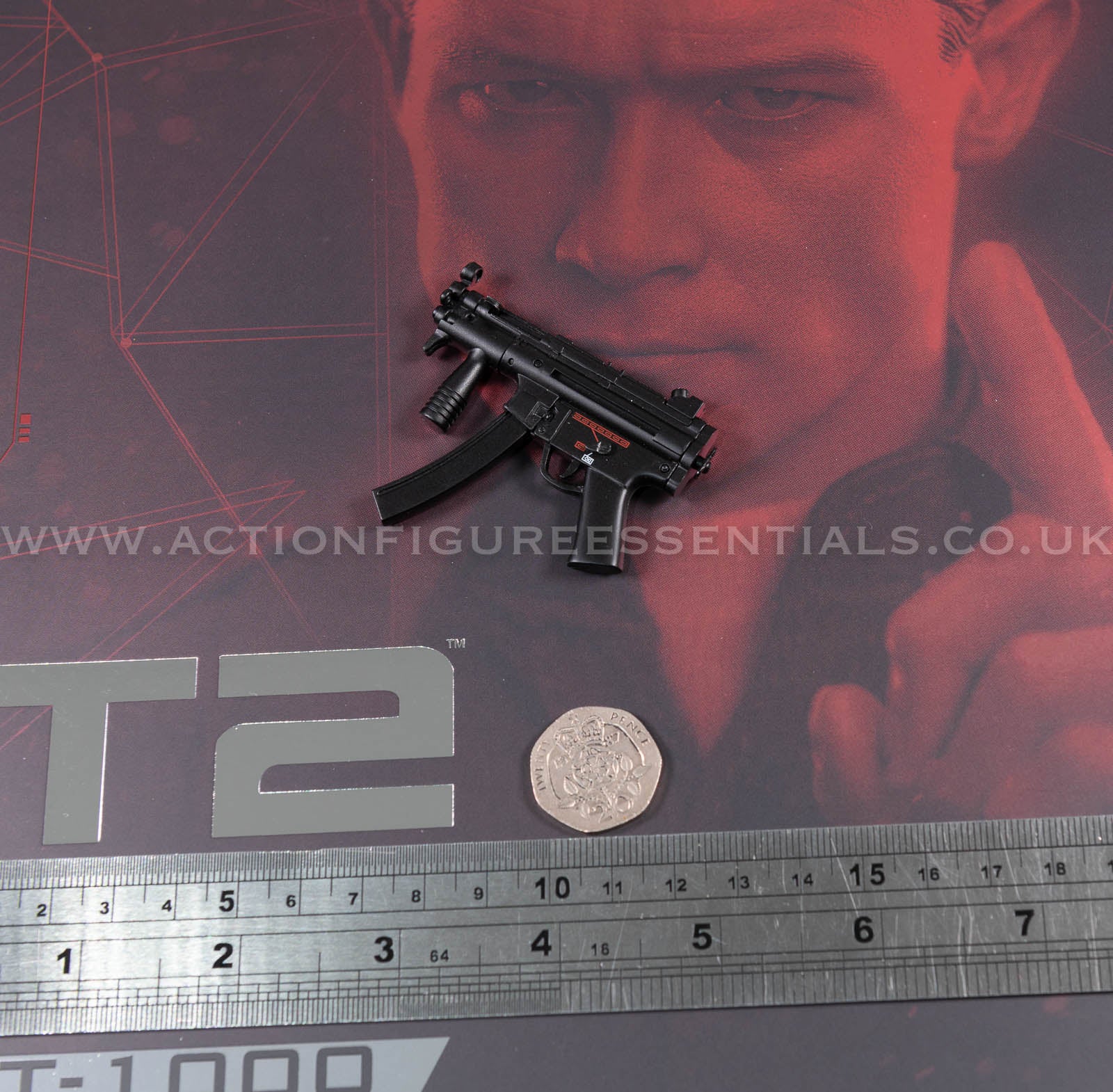 Hot Toys - T-1000 Terminator 2.0 MP5 Submachine Gun - MMS774 - 1:6 Loo ...