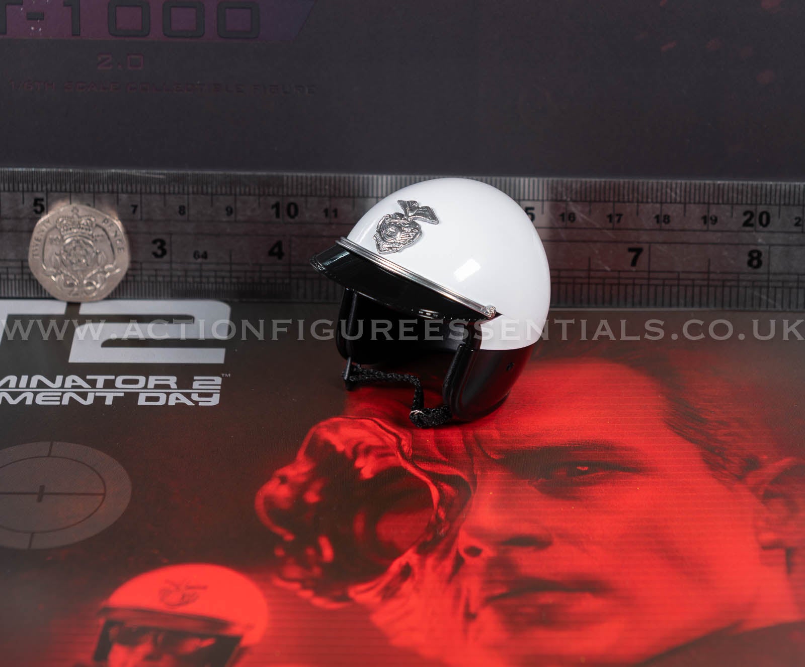 Hot Toys - T-1000 Terminator 2.0 Police Motorcycle Helmet - MMS774 - 1 ...