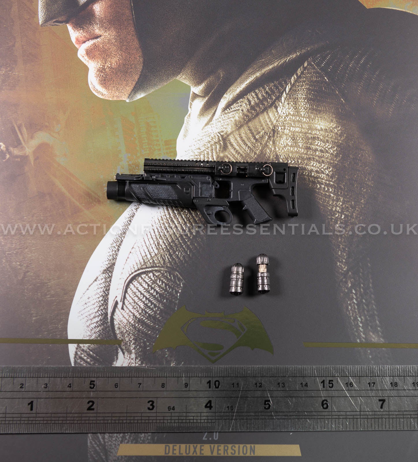Hot Toys - Batman Kryptonite Grenade Launcher Gun BVS 2.0 - MMS732 Del ...