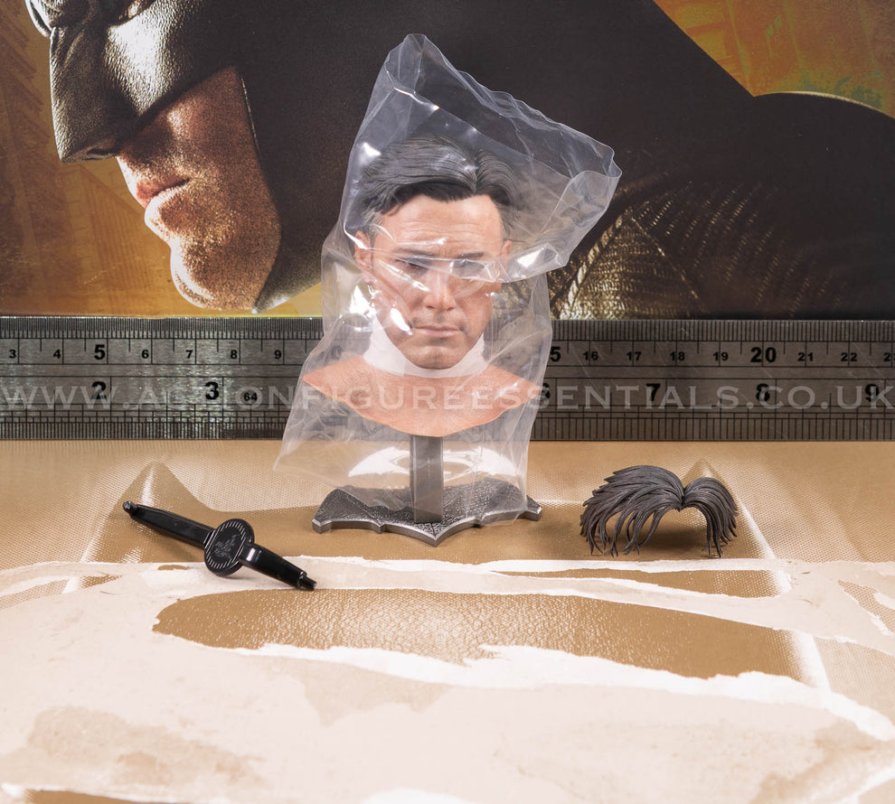 Hot Toys - Batman Bruce Wayne Head Sculpt Pers BVS 2.0 - MMS732 Deluxe ...